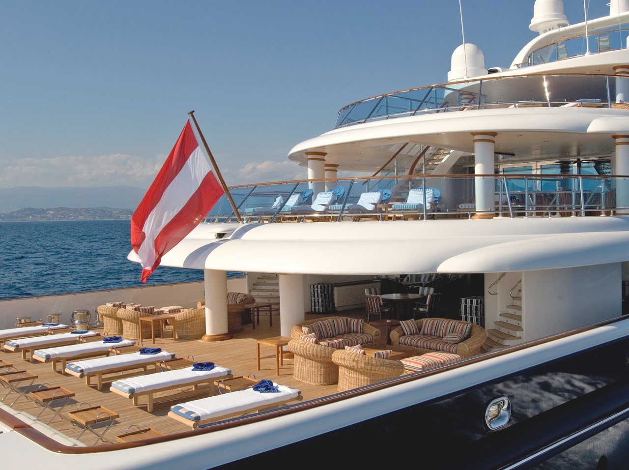 Yacht CARINTHIA VII, Lurssen | CHARTERWORLD Luxury Superyacht Charters